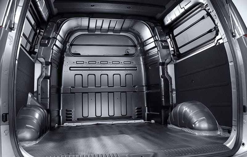 New Hyundai Grand Starex - traditional van carries on facelifted | VW ...