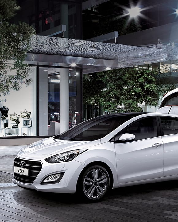 i30 | Awards | Management | Corporate | Footer - Hyundai Worldwide