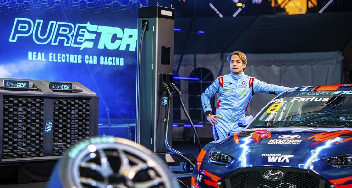 Introducing the eTouring Car World Cup (ETCR)