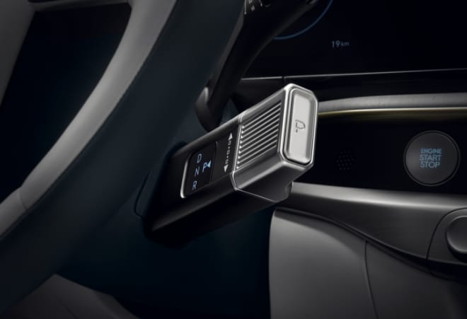 The all-new AZERA Convenience | CARS - Hyundai Worldwide