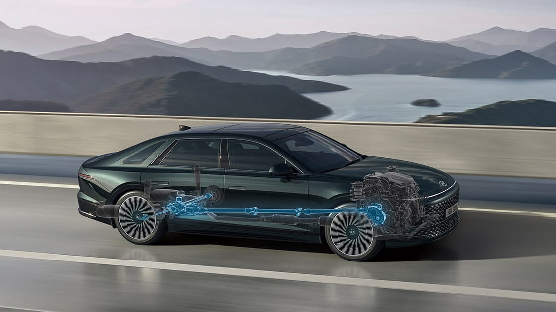 The all-new AZERA Performance | CARS - Hyundai Worldwide