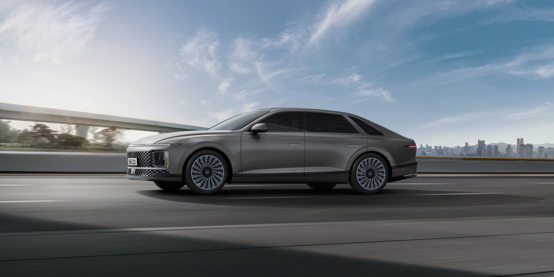 The all-new AZERA Performance | CARS - Hyundai Worldwide