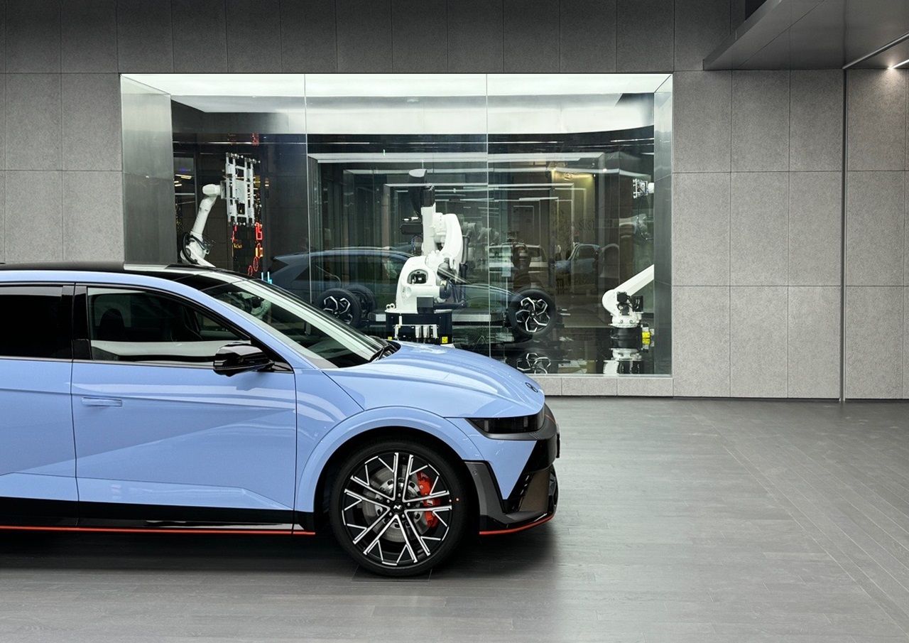 Hyundai Electrifies in Thailand with Grand Opening of New IONIQ Lab