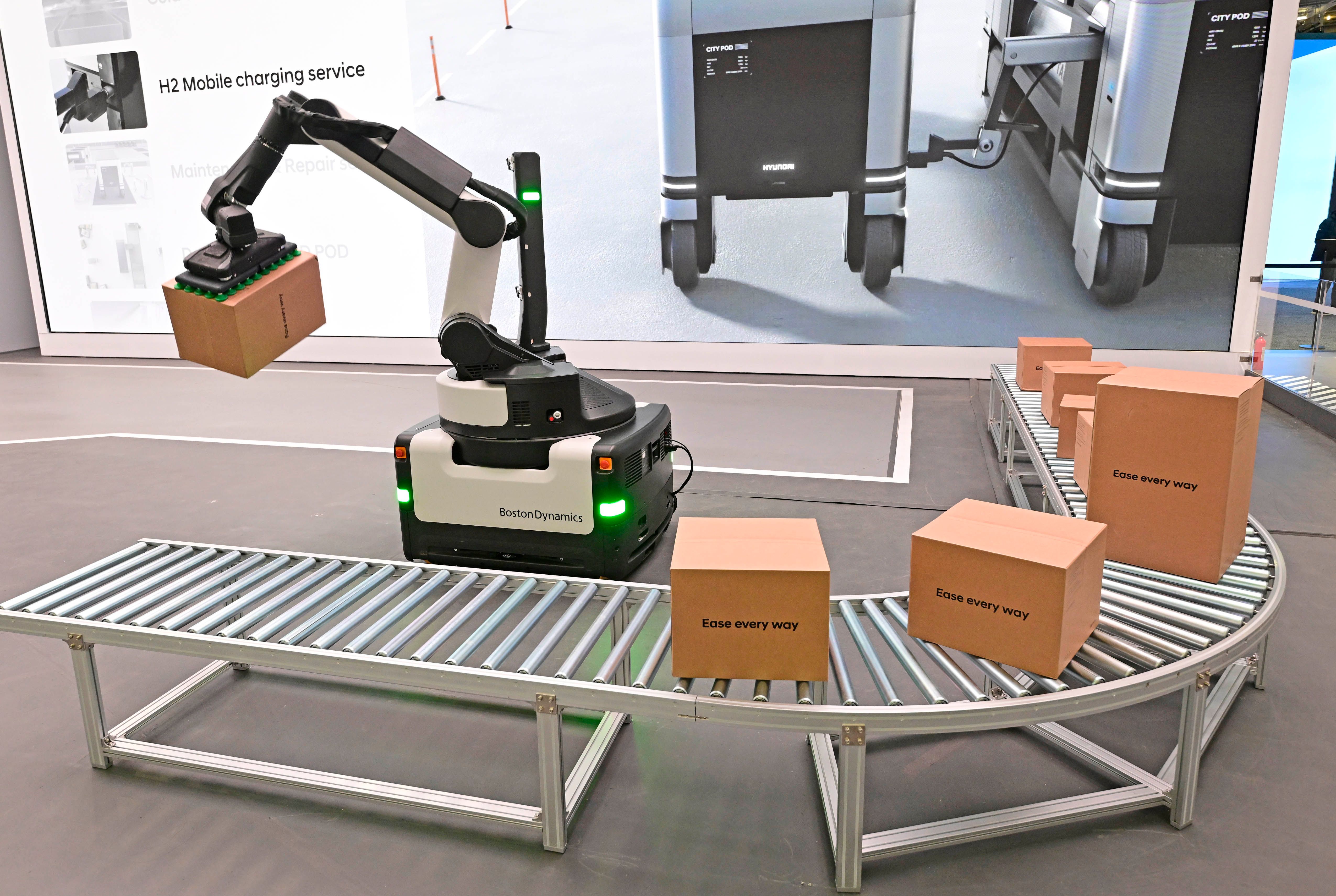 Hyundai Motor Exhibition at CES 2024 Envisions Transition to Hydrogen ...